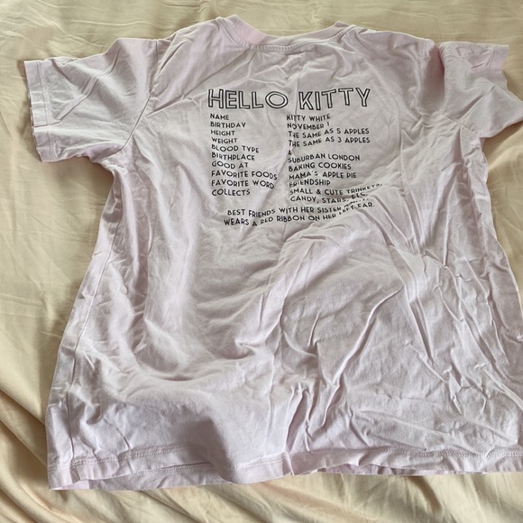 Uniqlo x Sanrio | Tops | Uniqlo Sanrio Collab Pocket Tee | Poshmark